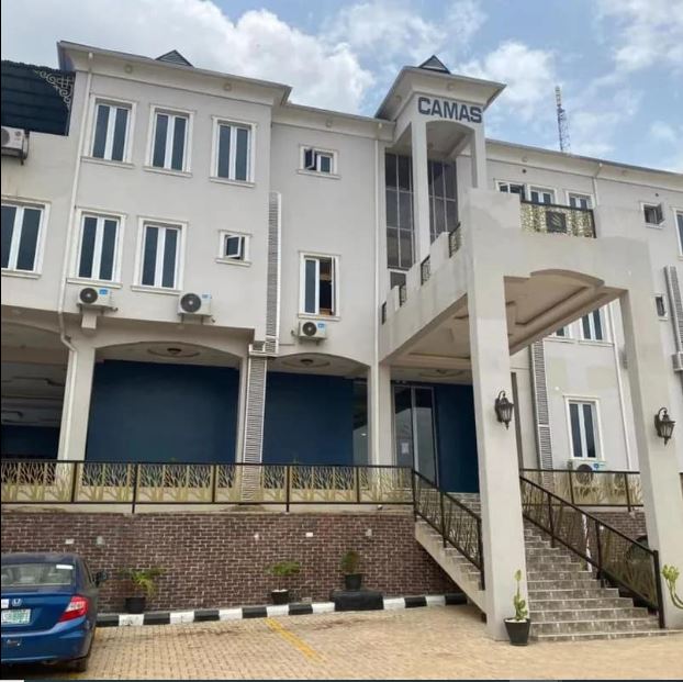 Camas Hotel and Suite - APIE BUSINESS