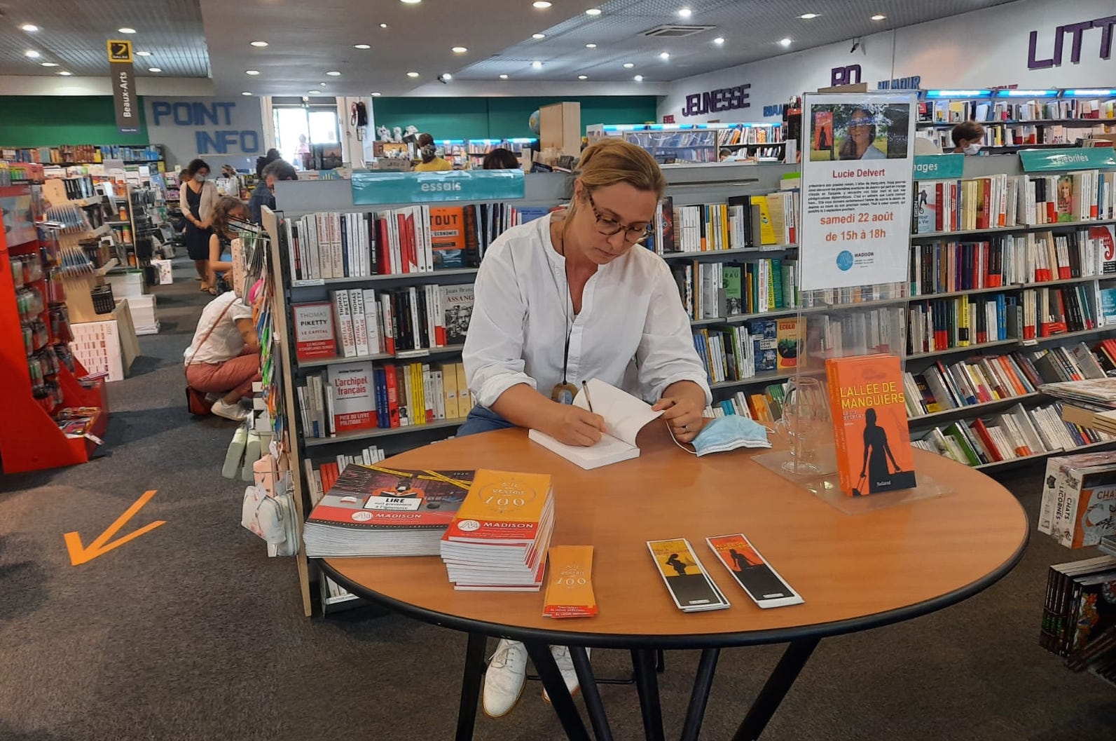 Littérature : « Une Pointe-Noire » de Lucie Delvert disponible à partir ...