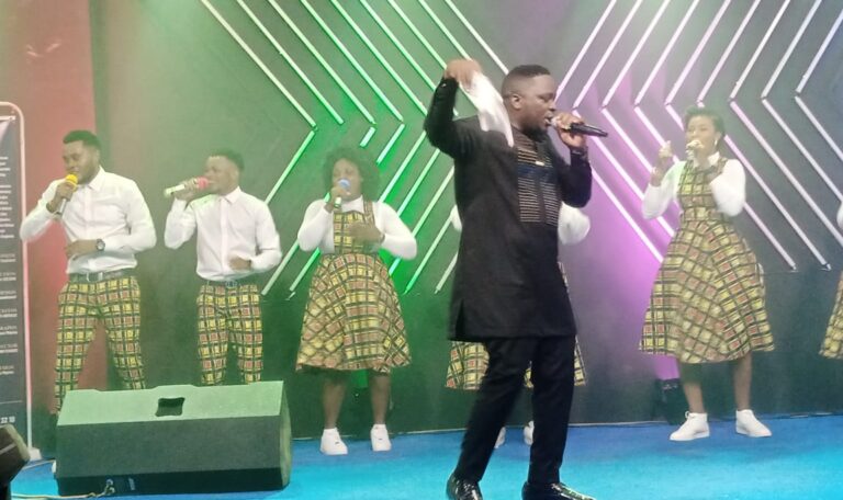 Le Deuxième Album Ametakpola De Mawuto Tetey Dédicacé - APIE NEWS